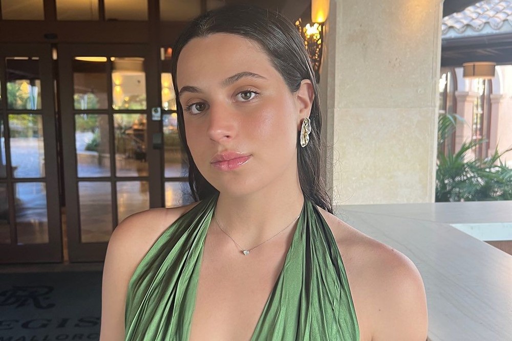 Na Espanha, Claudia Raia curte 'dia das meninas' ao lado da filha ...