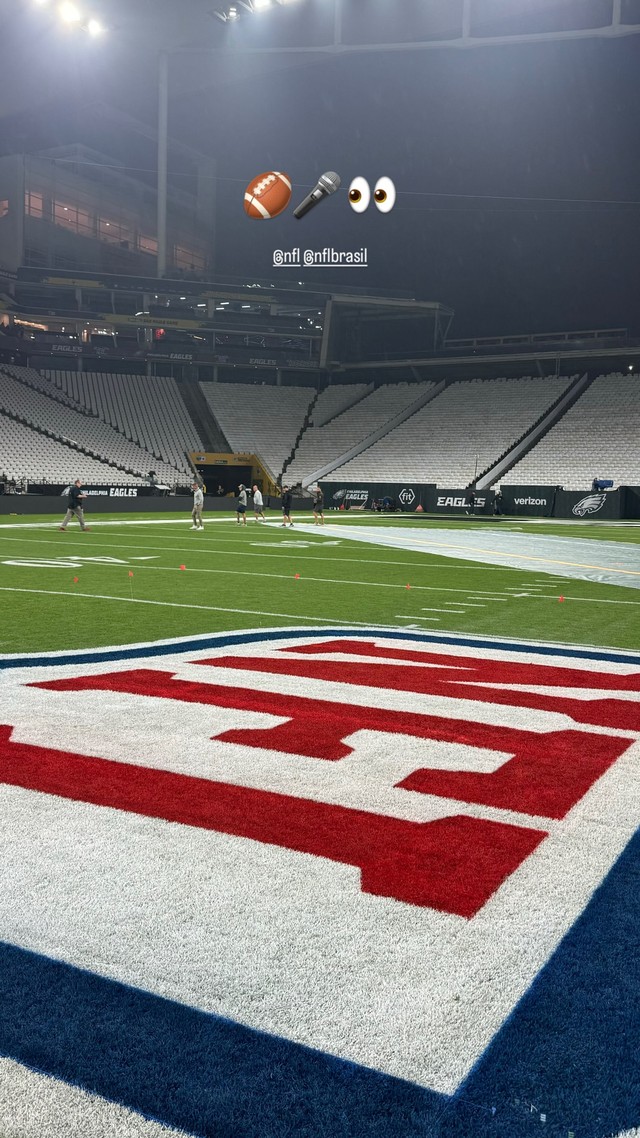 Anitta ensaia para show que fará em intervalo de partida da NFL