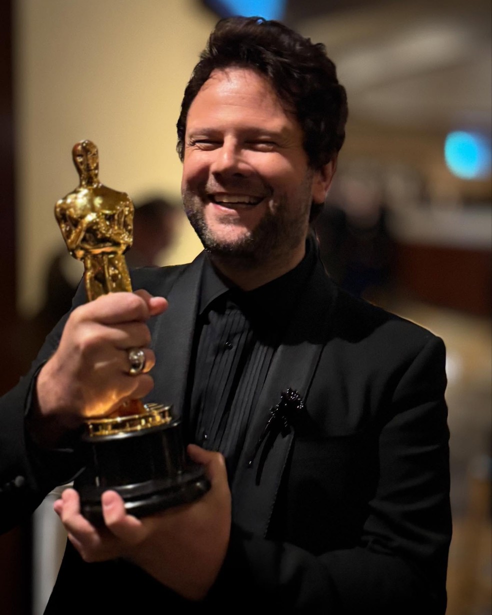 Selton Mello mostra reação ao vivo de vitória de 'Ainda Estou Aqui' no ...