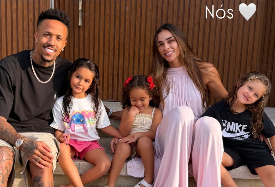 Eder Militão e Tainá Castro posam com seus filhos de relações com ...