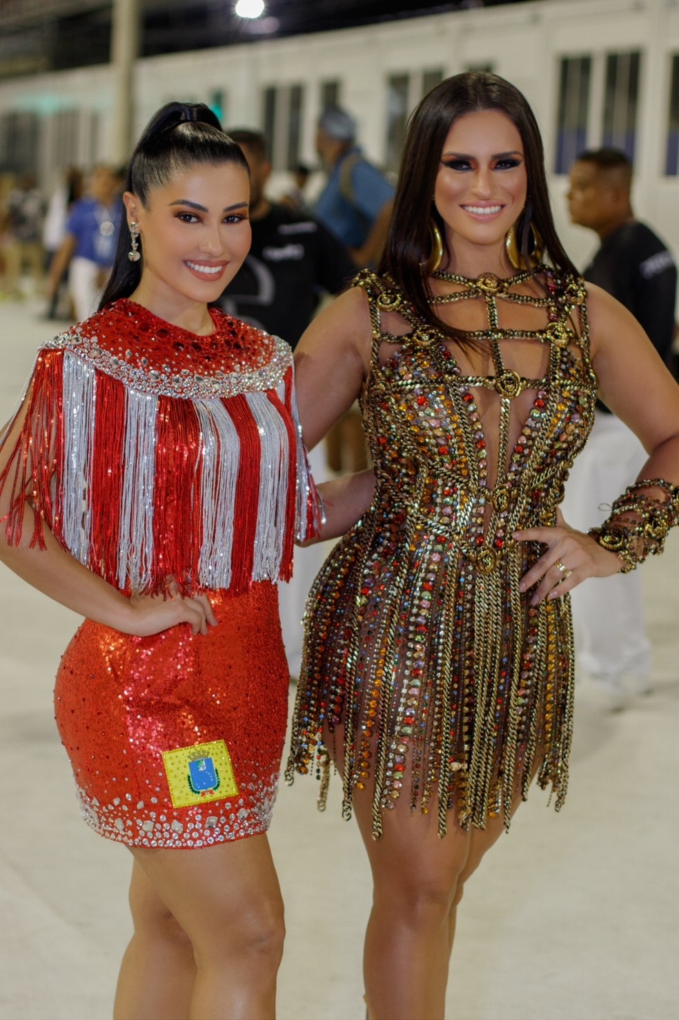 Rainha da Estácio de Sá usa look de R$40 mil em ensaio técnico no Rio