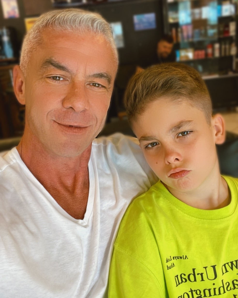 Alexandre Correa reencontra filho 30 dias após agressão a Ana Hickmann ...