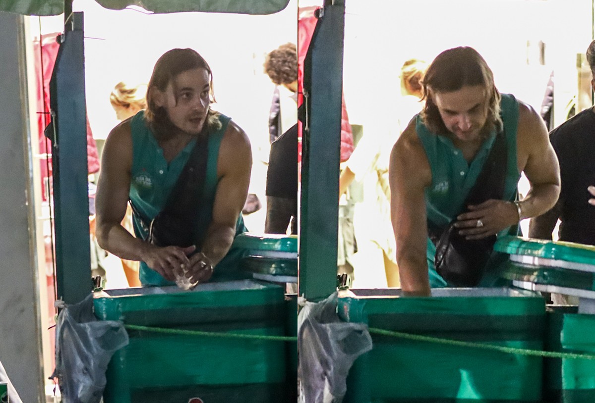 Ex-Malhação Daniel Erthal é fotografado com seu carrinho de bebidas no Rio