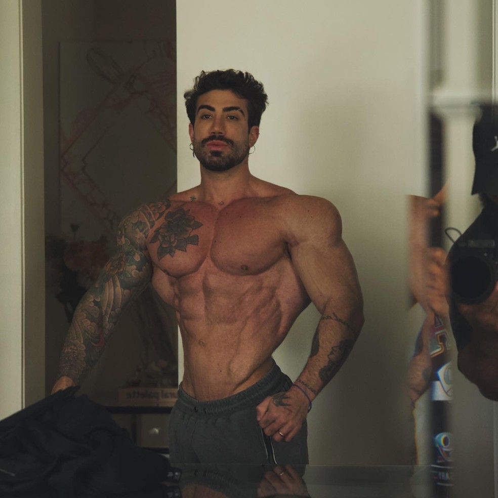 Tentando se classificar para o Mr. Olympia, Diogo Basaglia exibe antes ...