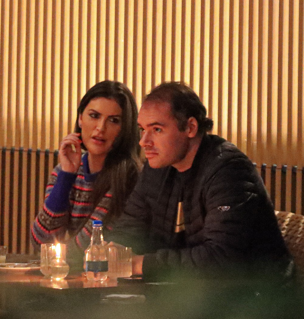 Thor Batista, filho de Eike e Luma de Oliveira, curte jantar com a namorada