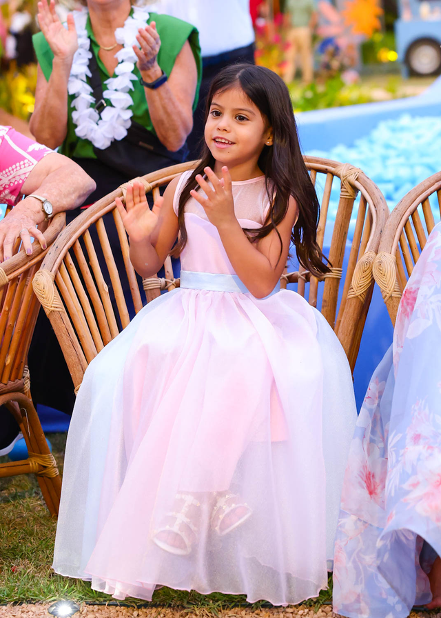 Maíra Cardi celebra os 6 anos da filha Sophia com festa luxuosa