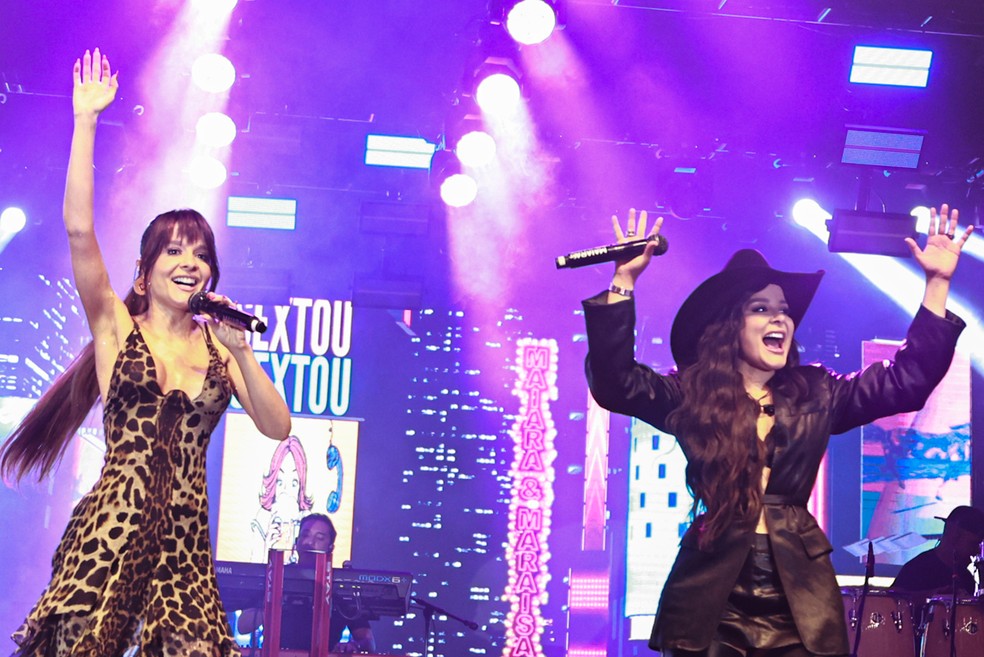 Maiara e Maraisa apostam em looks decotados para show em São Paulo