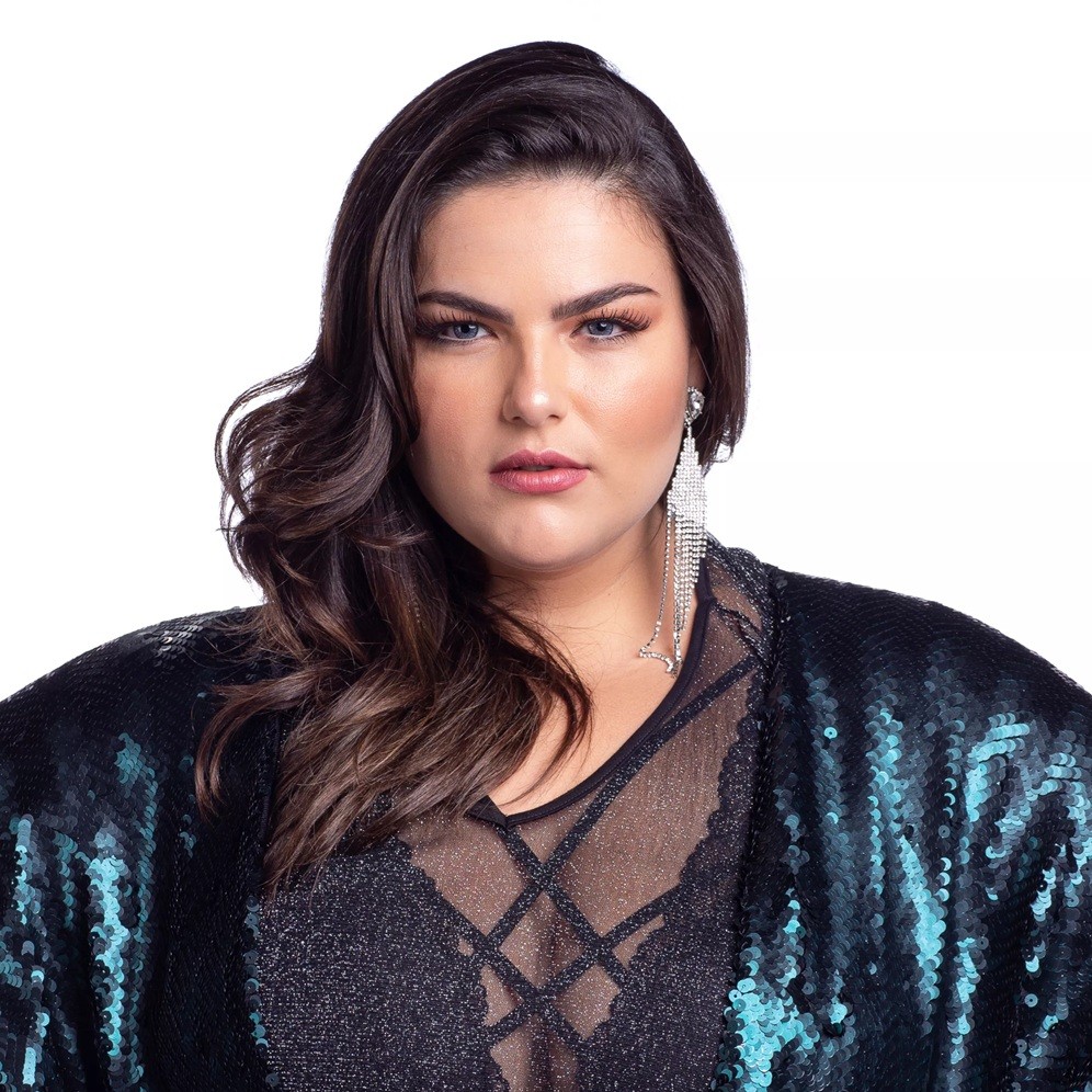 Saiba tudo sobre: Mayara Russi