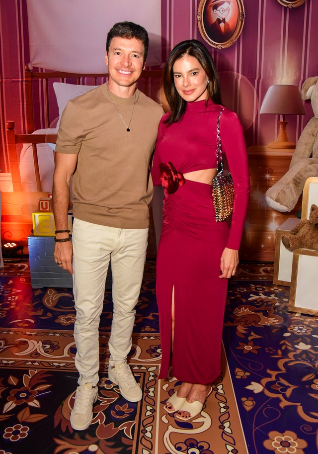 Famosos vão à festa de Vicky Justus, filha de Roberto Justus e Ana ...