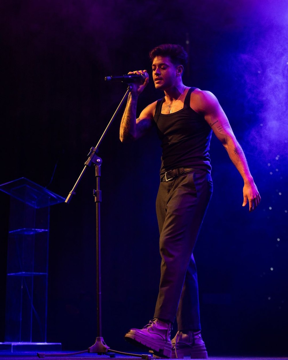 'Estrela da Casa': Nick Cruz é pedreiro e sonha em viver da música