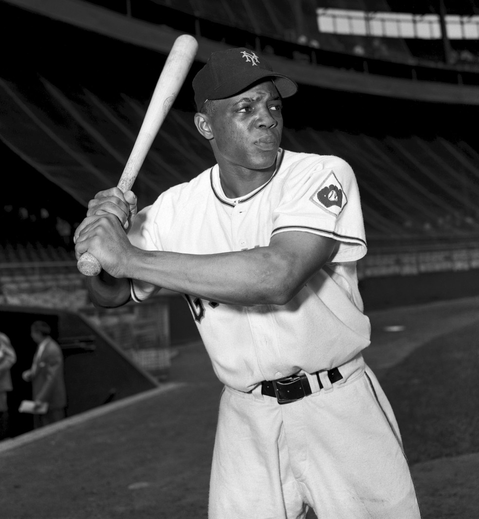 Willie Mays, uma das maiores lendas do beisebol, morre aos 93 anos