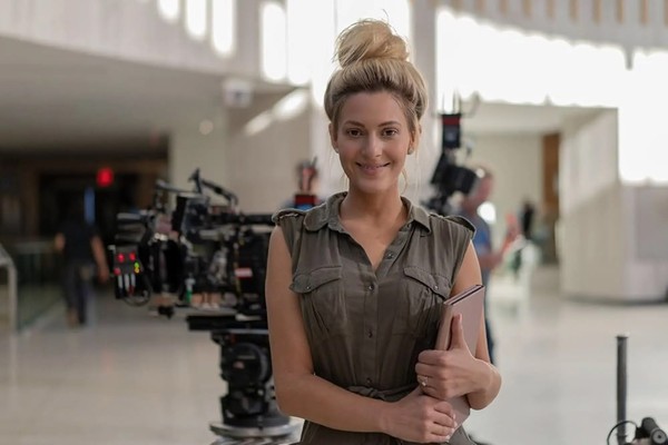Blake Lively é acusada de assédio moral por ex-assistente de longa de ...