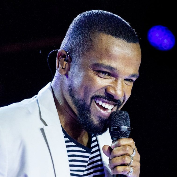 Saiba tudo sobre: Alexandre Pires