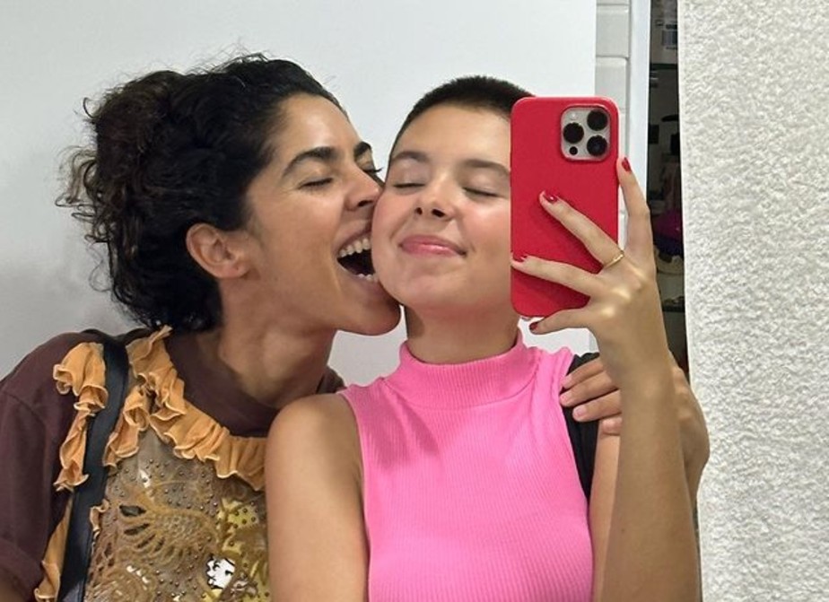 Bela Gil abre álbum de momentos 'mãe e filha' com Flor Gil e se derrete ...