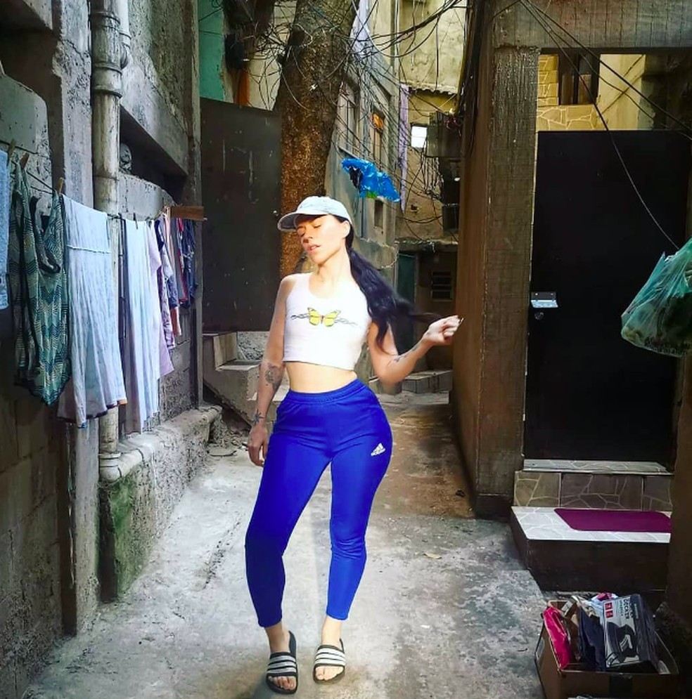 Quem é Fefe Life, a funkeira dinamarquesa que mudou de vida ao conhecer o Brasil