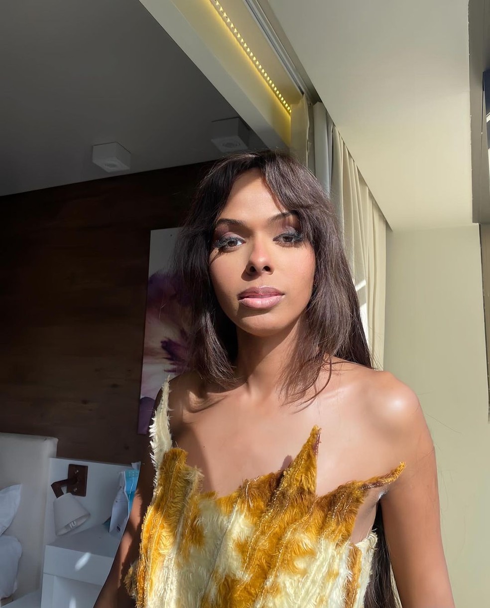 Ella, ex-cantora gospel da TV, perde Instagram e aponta transfobia