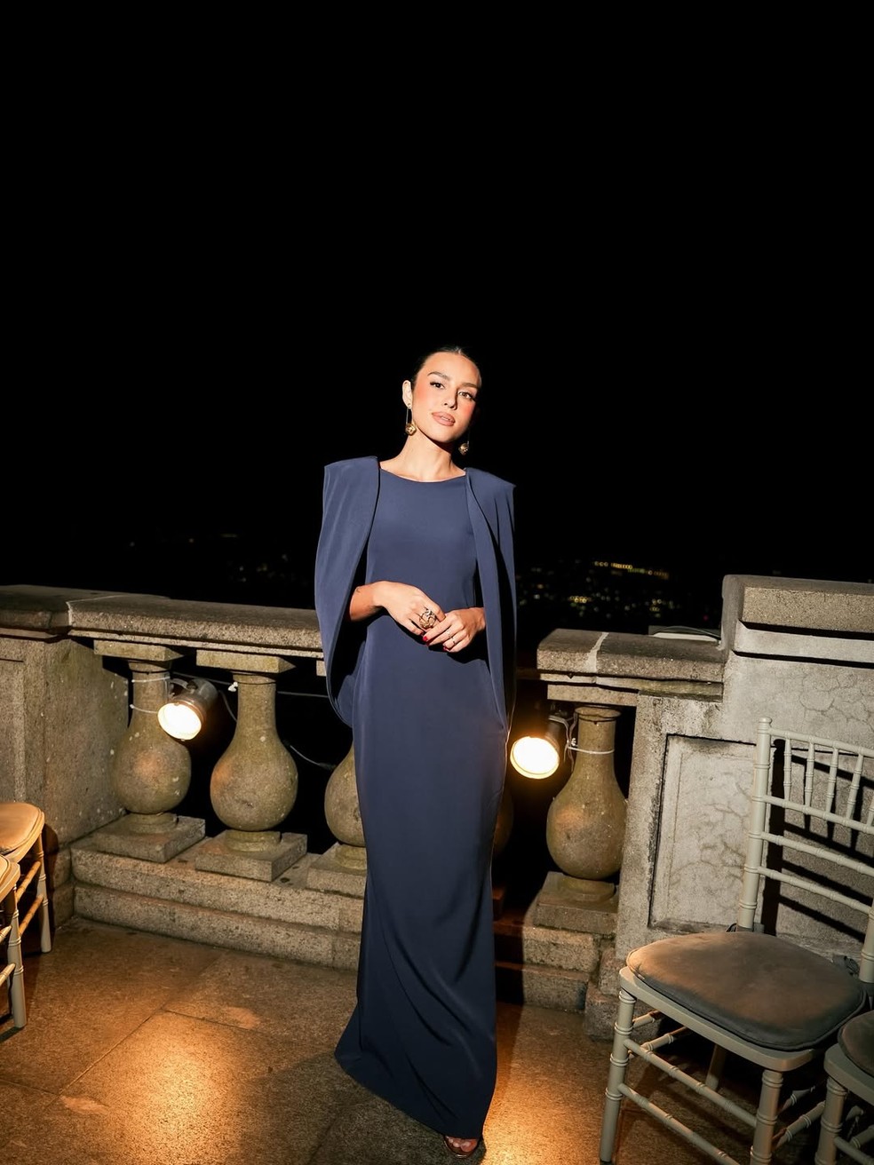 Bruno Gissoni e Yanna Lavigne encantam ao mostrar filha como daminha de casamento