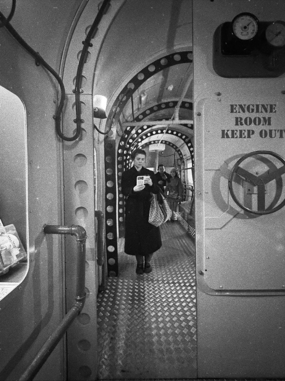 Carolina Dieckmmann abre álbum de férias com os filhos, na Inglaterra