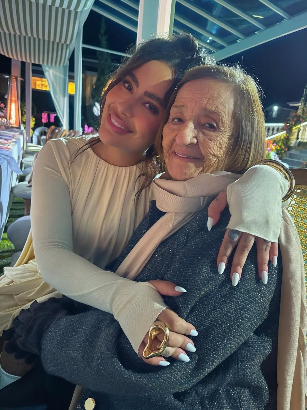Rafaella Santos, irmã de Neymar, se derrete pelas sobrinhas Mavie ...