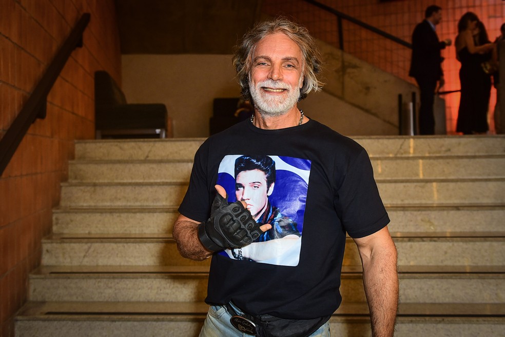 Lembra dele? Aos 64 anos, galã de 'Xica da Silva' faz aparição rara em ...