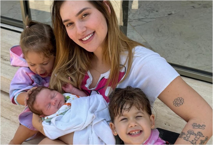 Virginia Fonseca mostra barriga definida 26 dias após parto de terceiro ...