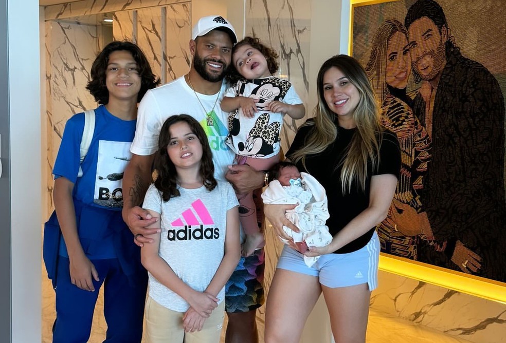 Hulk e Camila Ângelo fazem segunda celebração de casamento; saiba tudo ...