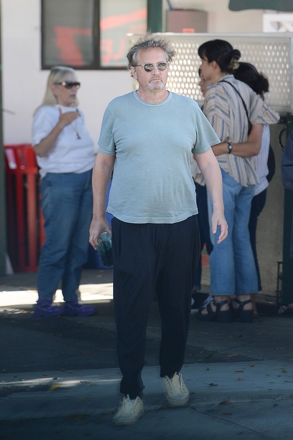 Matthew Perry estava sóbrio e 'nunca esteve mais feliz', diz amigo