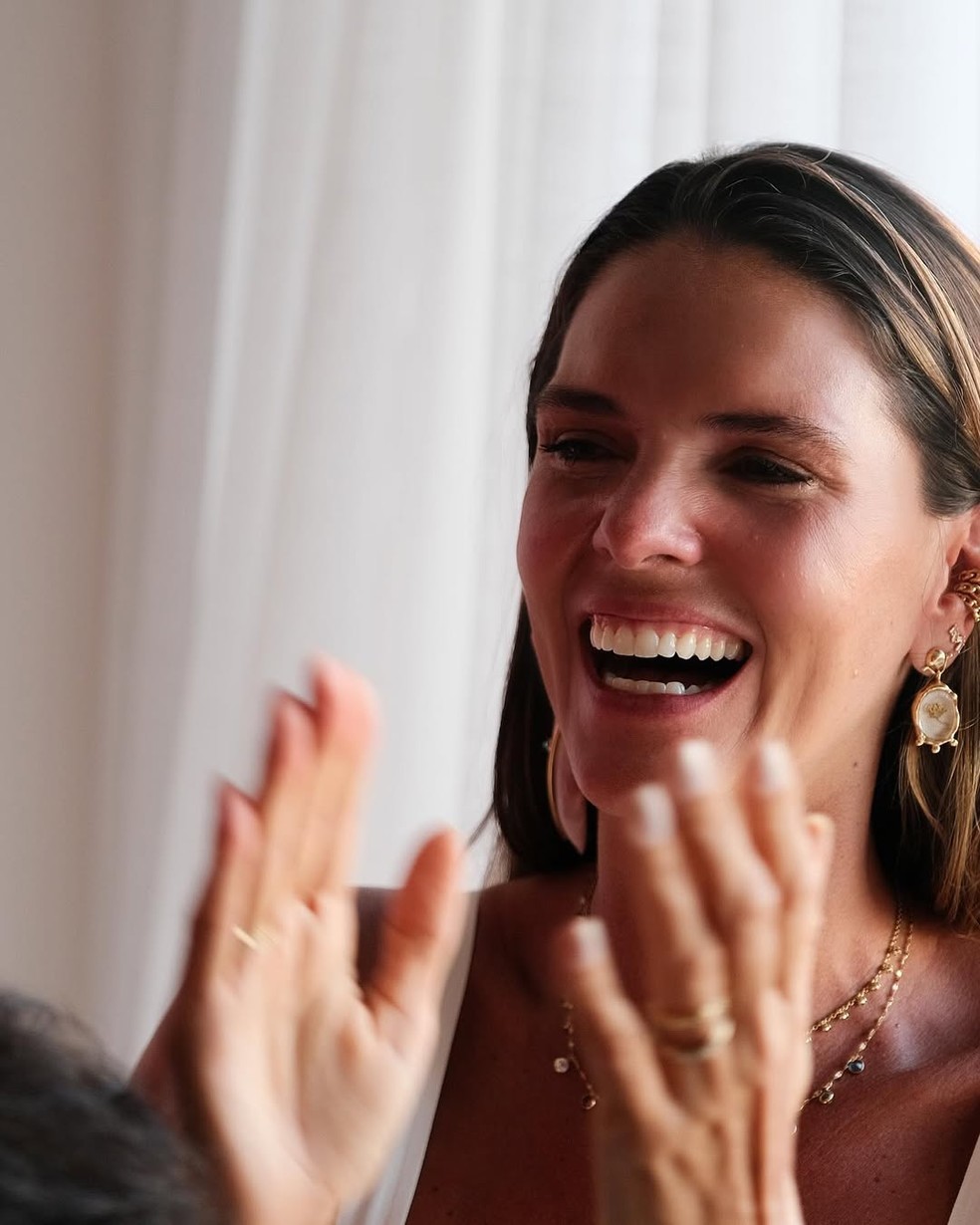 Larissa Chehuen e Flávio Sarahyba fazem chá revelação; Daniella ...