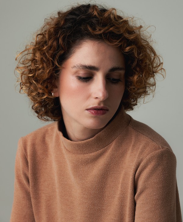 Carol Duarte conta bastidores de filme com Josh O'Connor, de 'The Crown ...