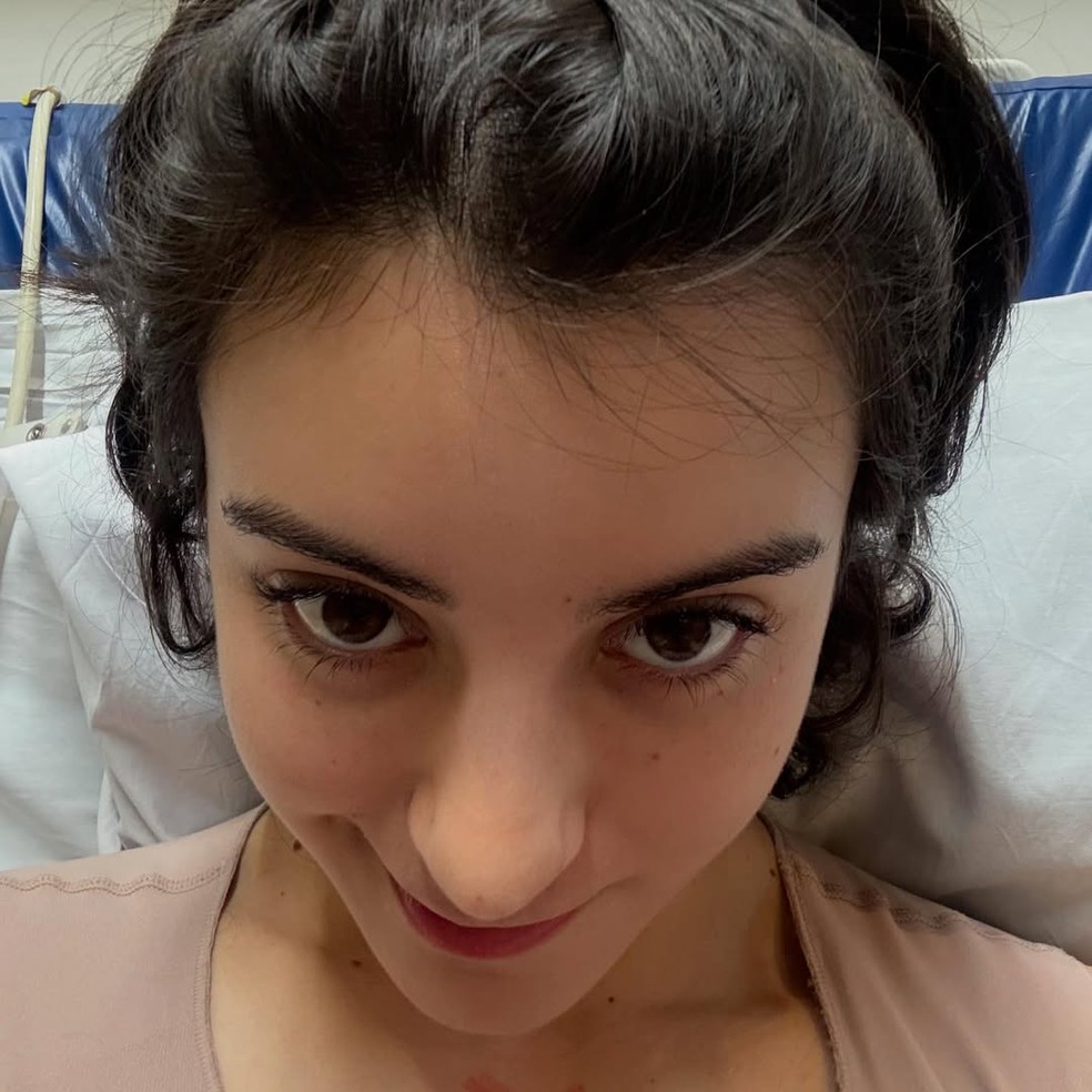 Bella Longuinho revela que colocou silicone e reflete sobre luta pelo corpo