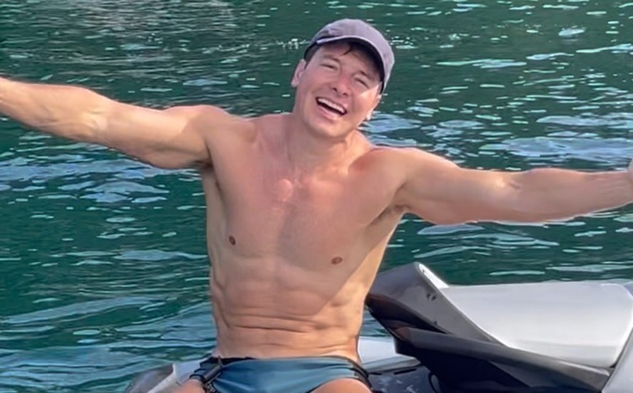 Rodrigo Faro passa perrengue em passeio de barco no Carnaval