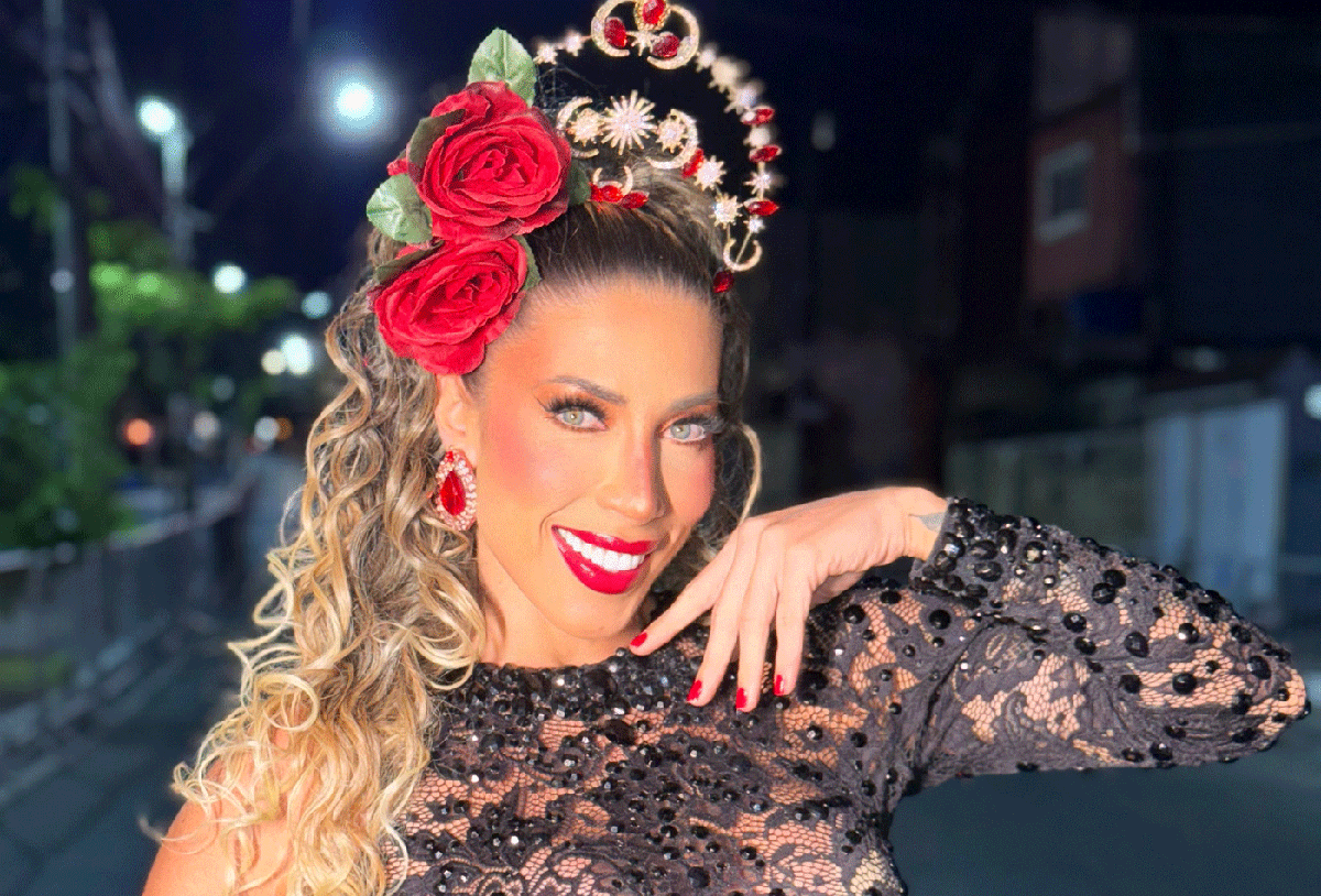 Tati Minerato exibe cinturinha fina com look cravejado de pedras em ...