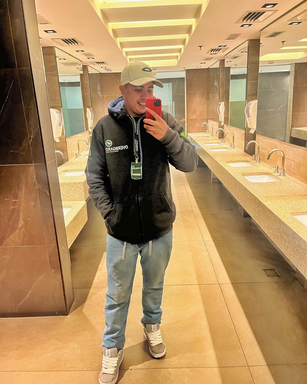 Funkeiro de 24 anos é morto a tiros após discussão em bar de São Paulo