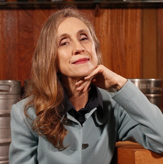 Saiba tudo sobre: Betty Gofman