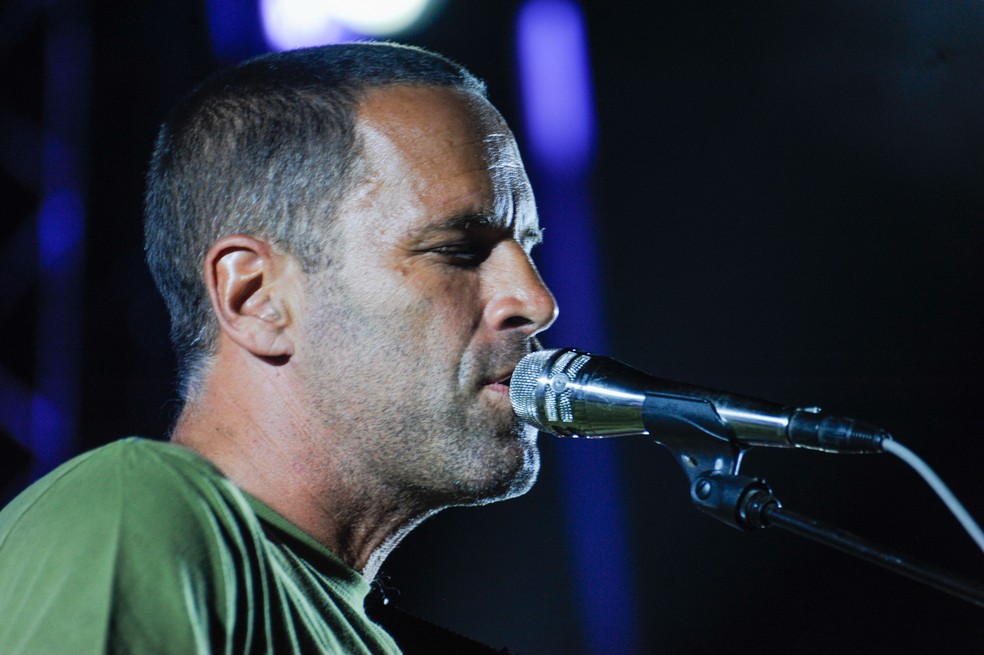 Jack Johnson se apresenta em São Paulo com hits e simplicidade contagiante