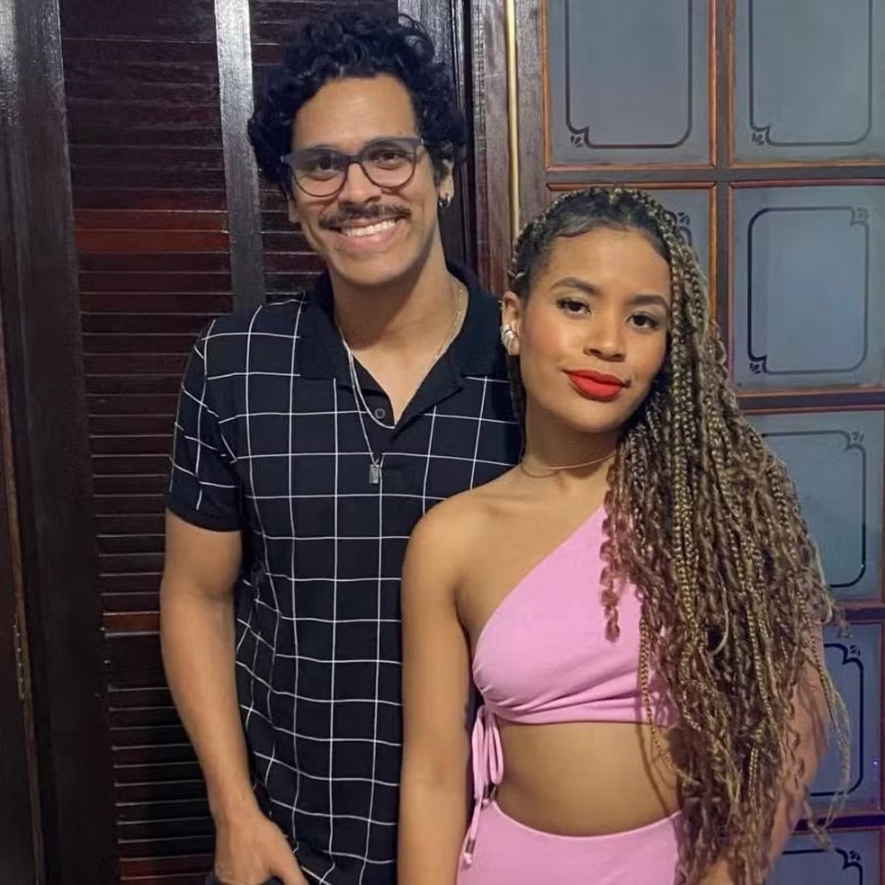 Renan Monteiro avalia sucesso em 'Renascer' e se declara à namorada: 'Admiro tudo nela'