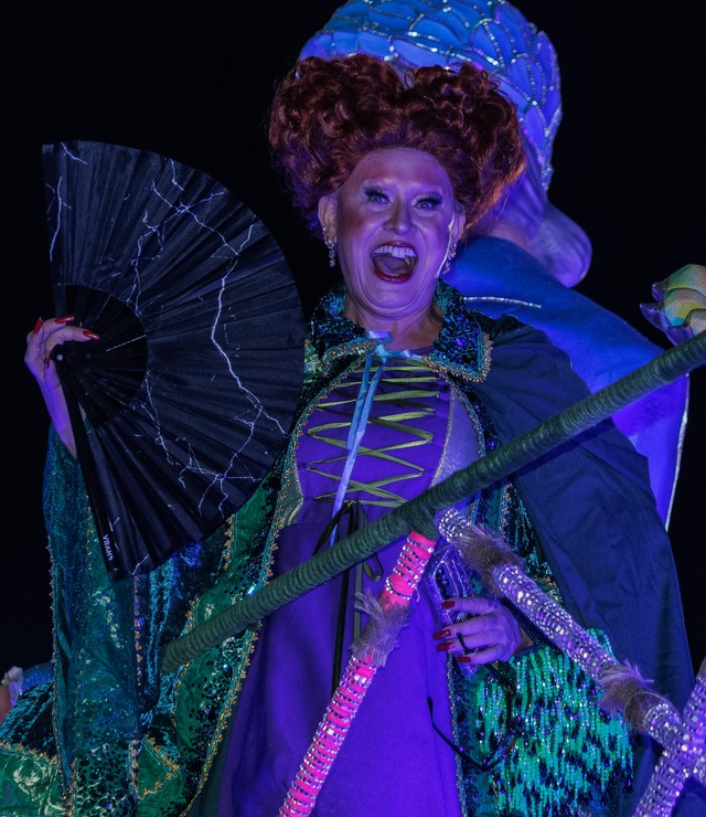 Nany People surge como bruxa de 'Abracadabra' no Carnaval de SP; compare