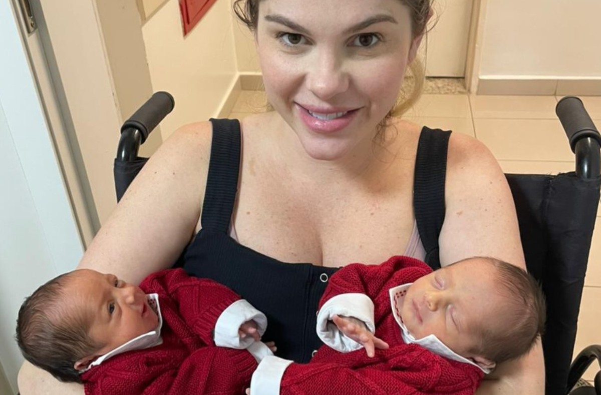 Bárbara Evans desabafa sobre culpa materna: 'Amar demais faz a gente sofrer'