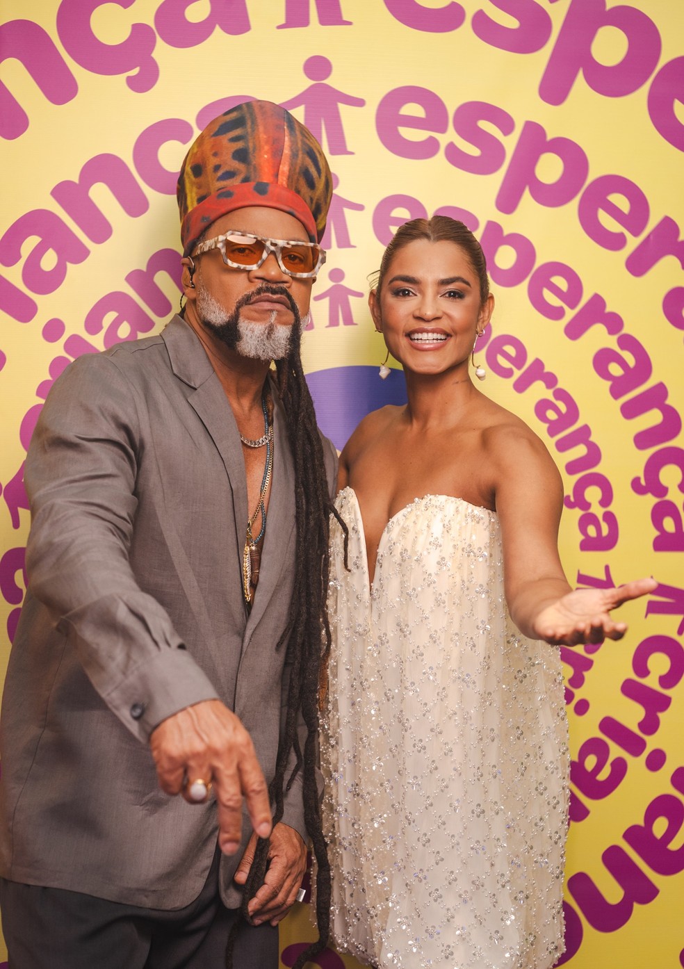 Gravidíssima, IZA capricha no visual para show do Criança Esperança
