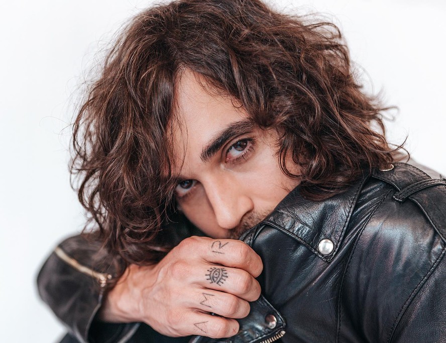 Fiuk sobre pressão dos outros para que ele fizesse música como Fábio Jr ...