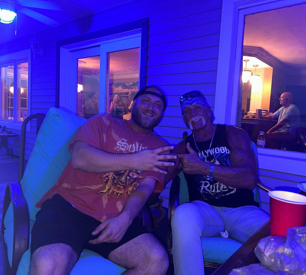 Filho emociona com homenagem a Hulk Hogan: 'Faria qualquer coisa pra tê ...