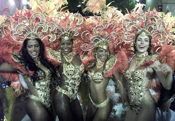 Saiba tudo sobre: Adriana Bombom