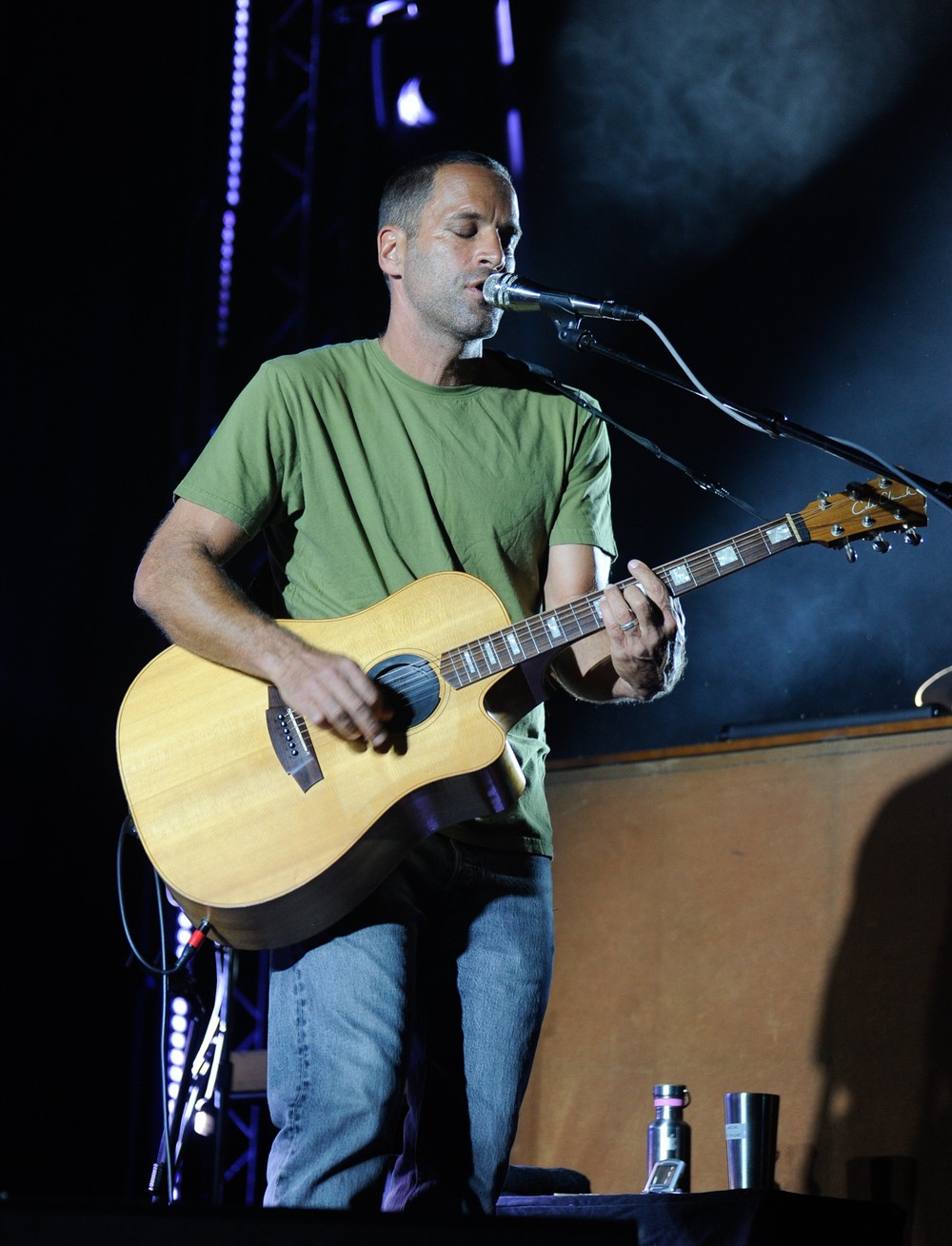 Jack Johnson se apresenta em São Paulo com hits e simplicidade contagiante