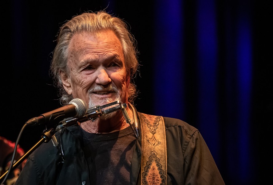 Morre Kris Kristofferson, ator de 'Nasce uma Estrela' e astro da música ...