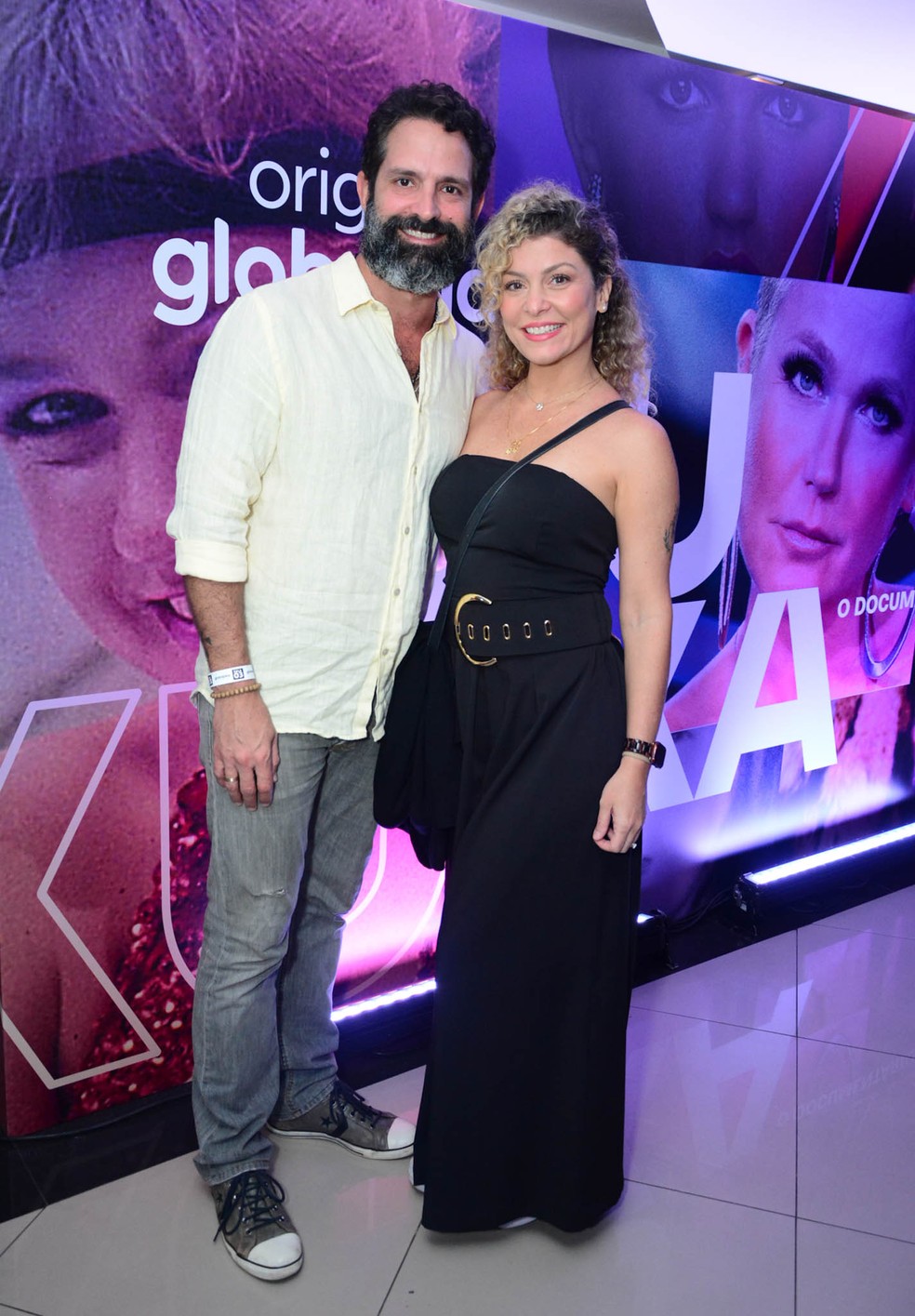 Bárbara Borges, Iran Malfitano e mais famosos celebram documentário de Xuxa; veja fotos