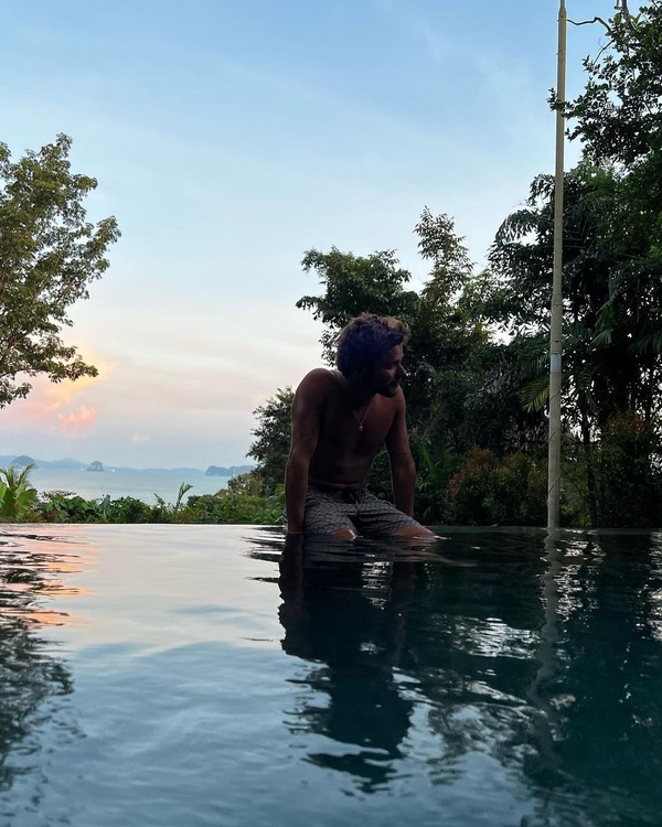 Marcus Majella abre álbum de viagem com amigo para a Tailândia; veja fotos