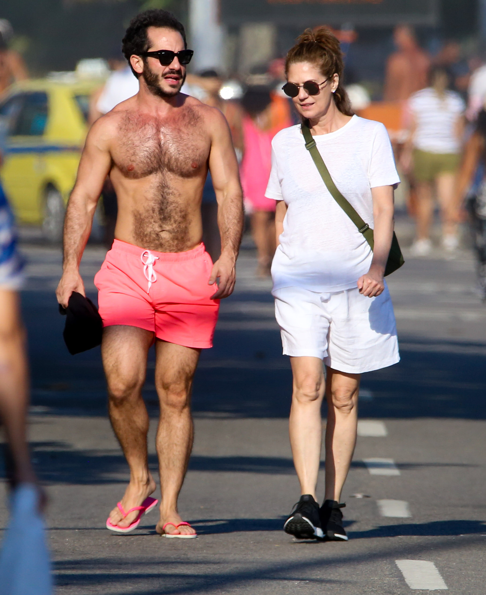 Famosos curtem domingo de sol ao ar livre