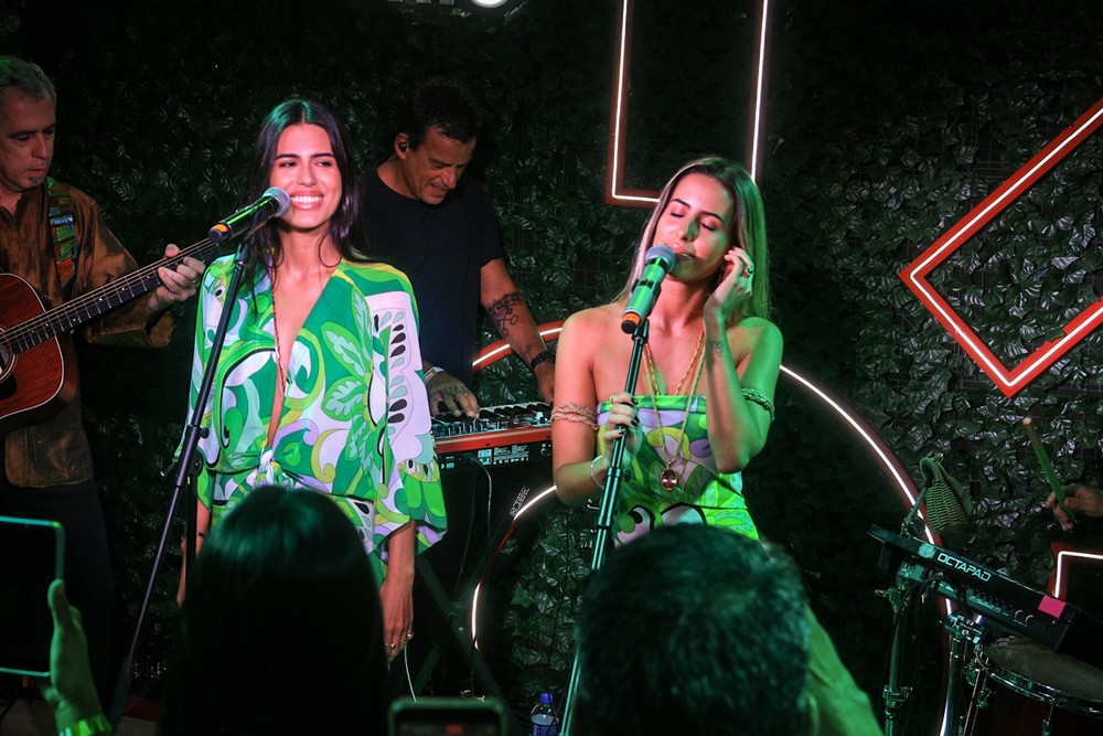 Cleo, Orlando Morais e mais famosos prestigiam show de Anttónia e Ana ...