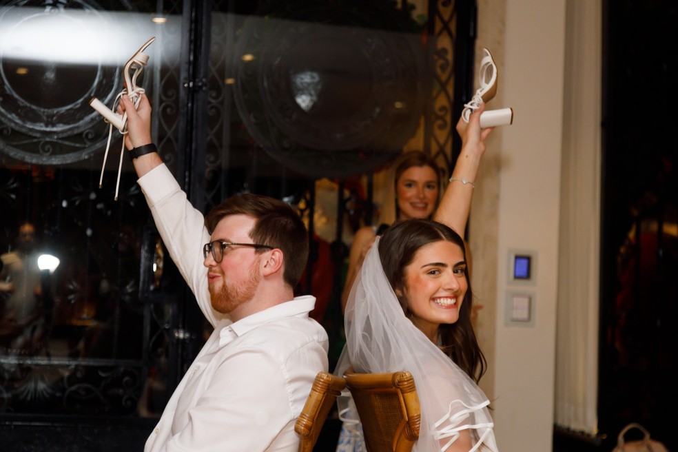 Luma Cesar, filha de Cesar Filho e Elaine Mickely, faz chá de panela ...