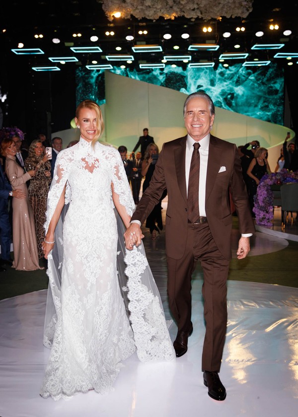 Ana Paula Siebert sobre lua de mel com Roberto Justus após renovação de ...